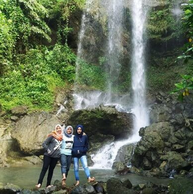 Curug-Curug (Air Terjun) Keren dan Hits di Cilacap - Santos Blog