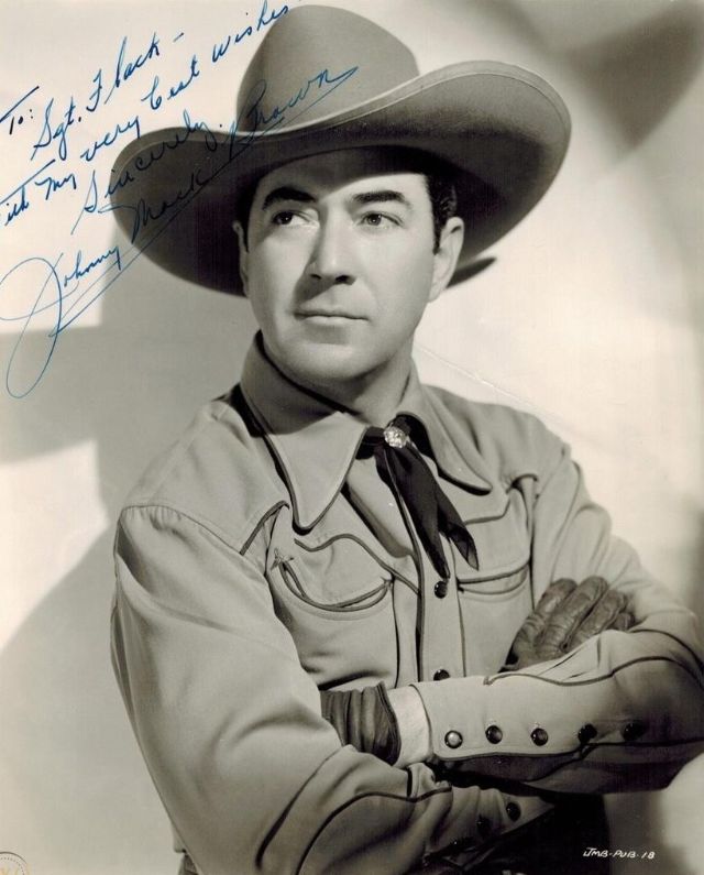 30 Vintage Portrait Photos of Johnny Mack Brown in the 1920s and ’30s ...