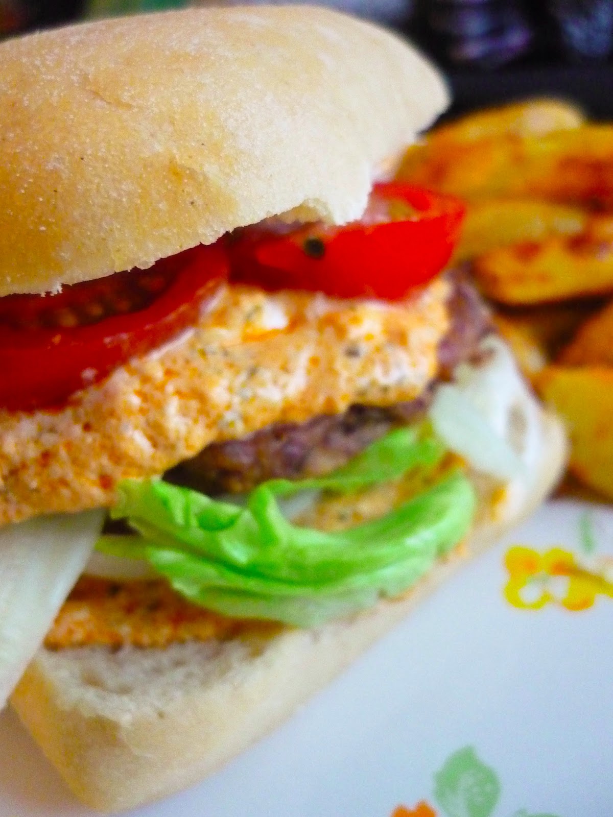 La Bonne Graille: Burger végétarien aux haricots rouges, pesto rosso et ...