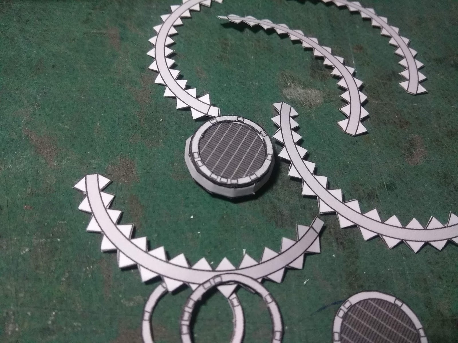 10 Papercraft Halcon milenario