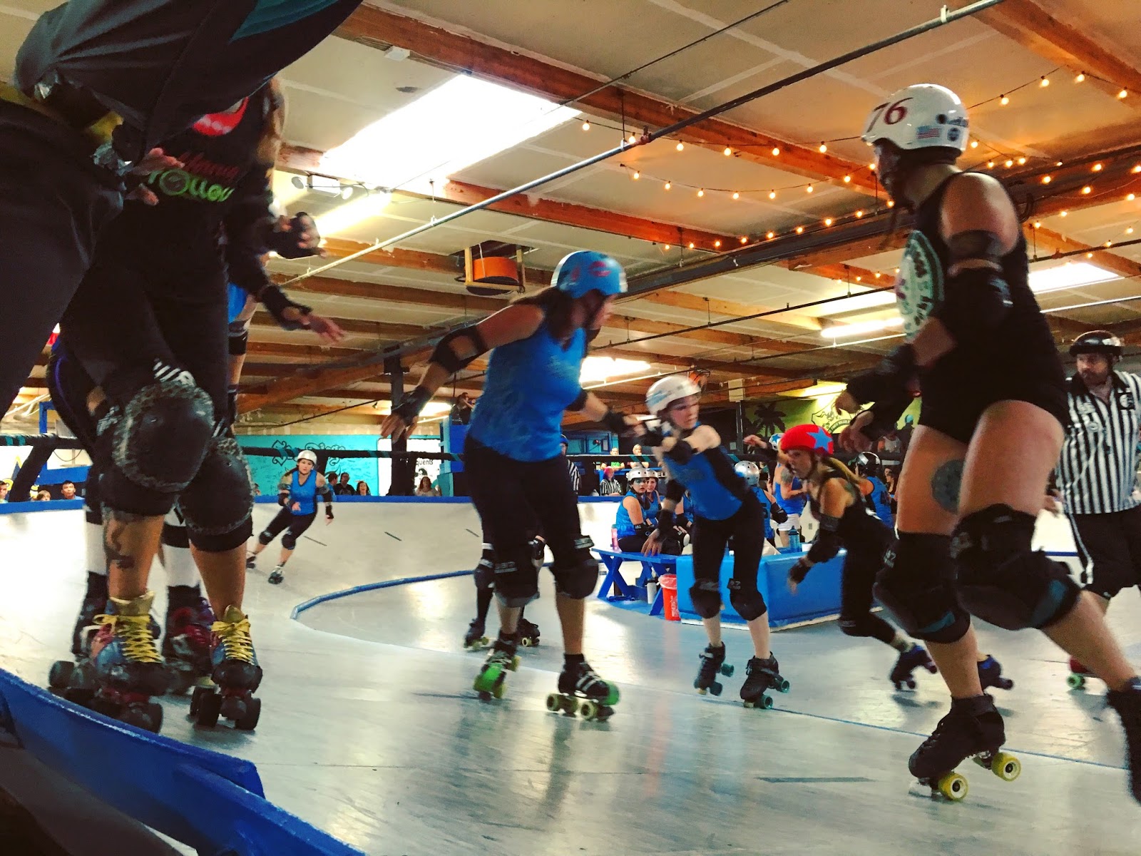 Sensory Overload: Roller Derby - Banked Track Bout(San Diego Sparks vs ...