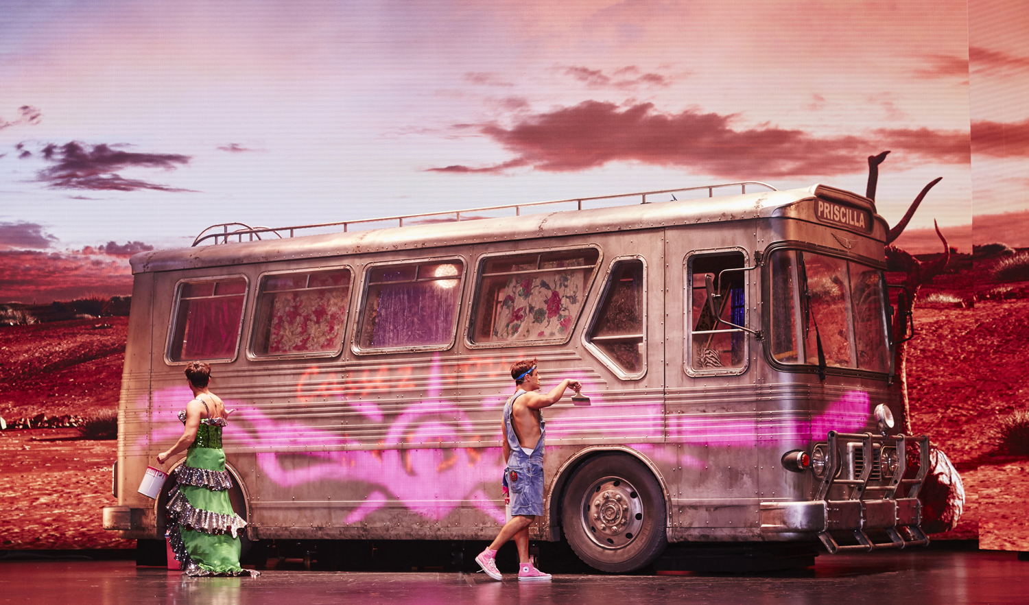 Blog Decouverte: Priscilla folle du désert - la comédie musicale