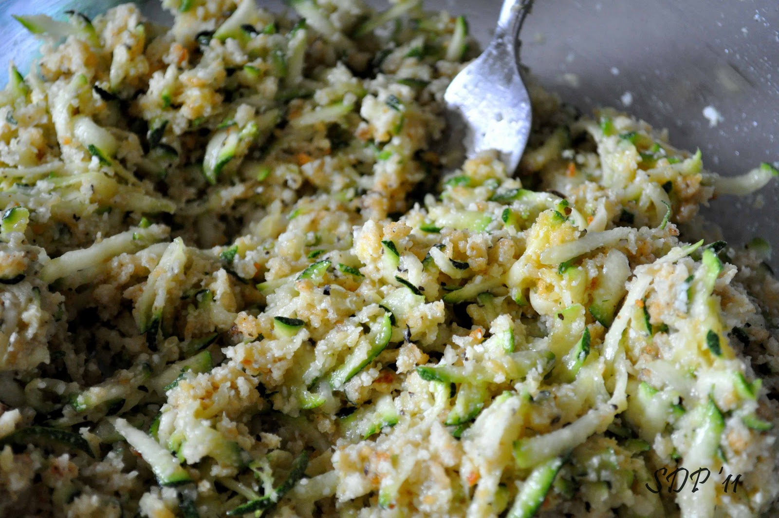 A Pocket Full Of Buttons: Italian Zucchini Cakes {recipe}