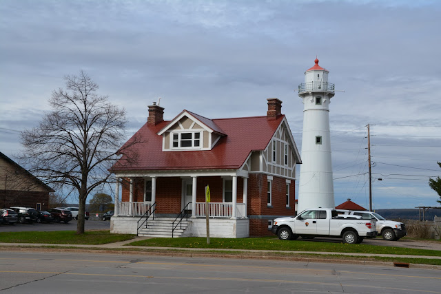 WC-LIGHTHOUSES: MUNISING RANGE LIGHTHOUSE-MUNISING, MICHIGAN