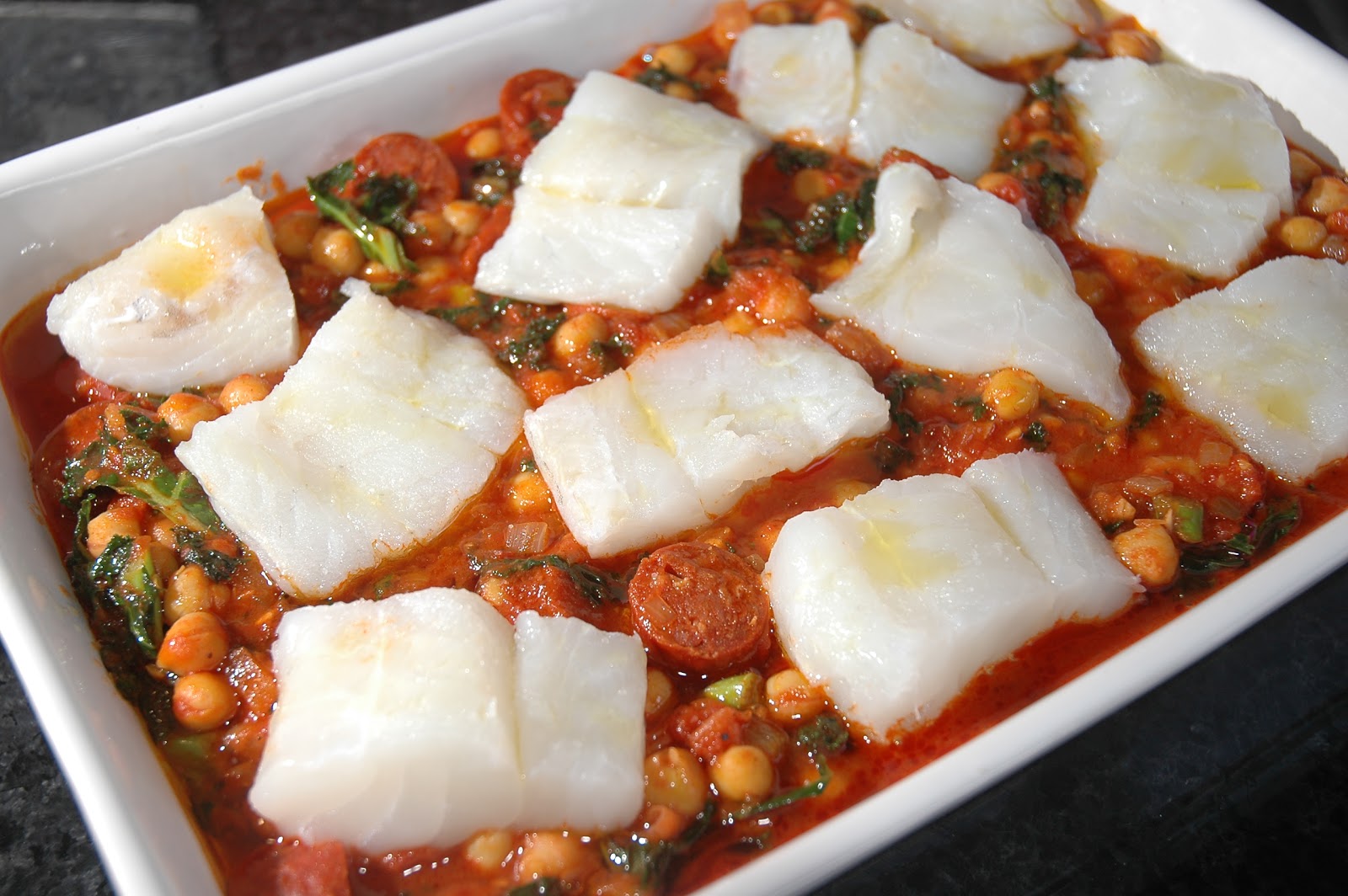nueva cocina: A 'One Pot Wonder' of Cod, Chorizo, Chickpea & Kale
