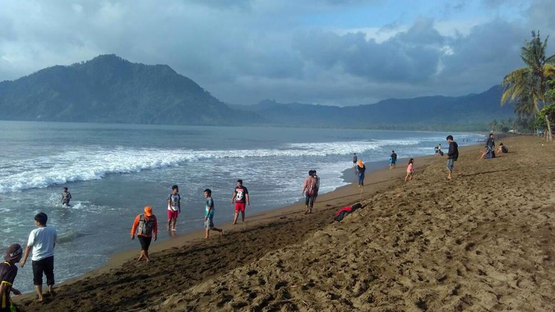 Wisata Pantai Cengkrong Trenggalek ~ Halo Trenggalek