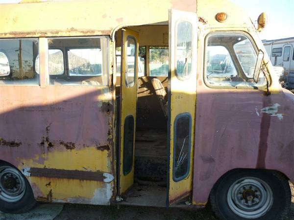 Insomniac Garage: Catch the Short Bus: 1947 Ford Vanette school bus project