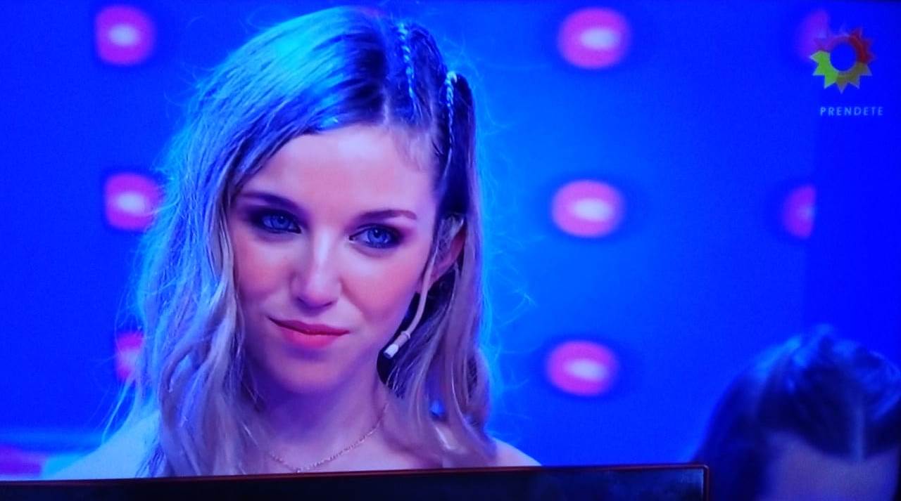 AHORA: joven quilmeña se juega el millón de pesos en la Final de los 8 ... AHORA: joven quilmeña se juega el millón de pesos en la Final de los 8 ...