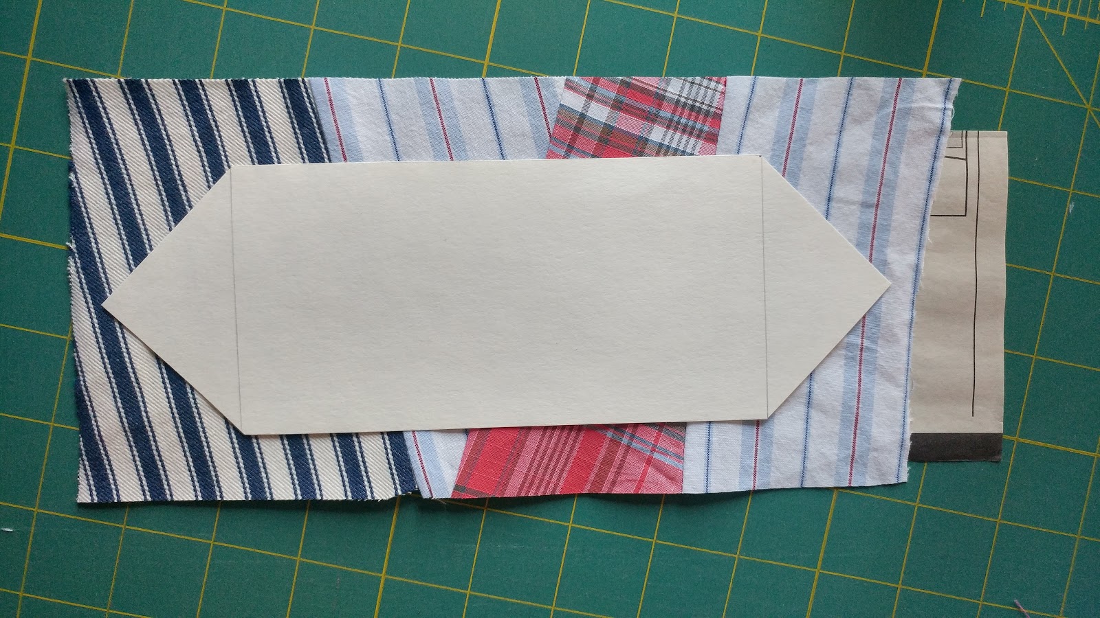 Basket full of Scraps...: Overlapping Octagon - how to draft your own ...