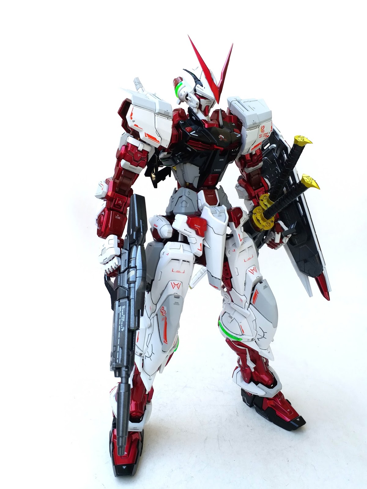 Painted Build: 1/60 Gundam Astray Red Frame