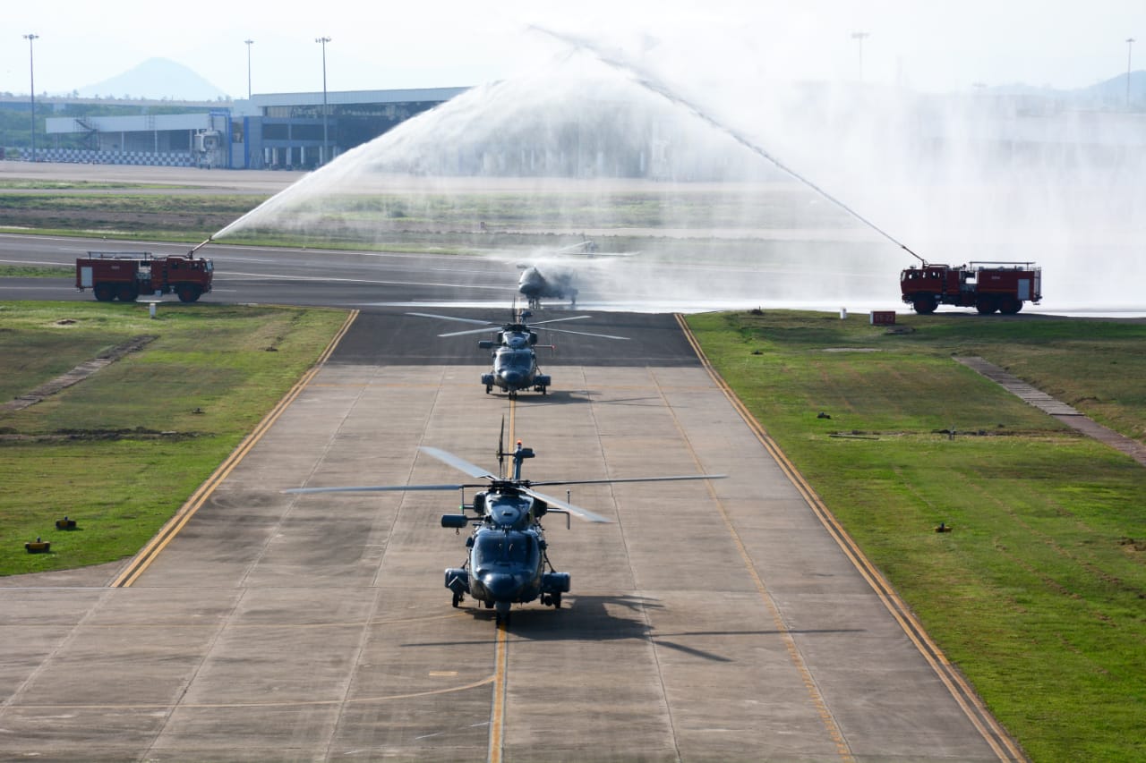 Indigenous Dhruv advanced light helicopters Inducted into the navy at ...