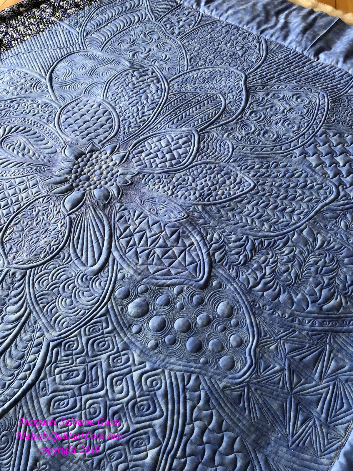 Sewing & Quilt Gallery: Creative Quilting