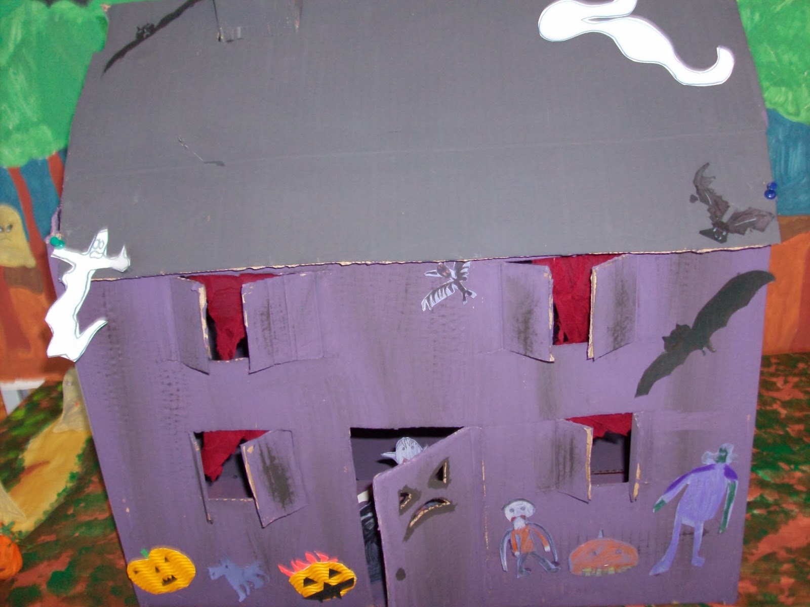 Reuse Crafts: Cardboard Haunted House