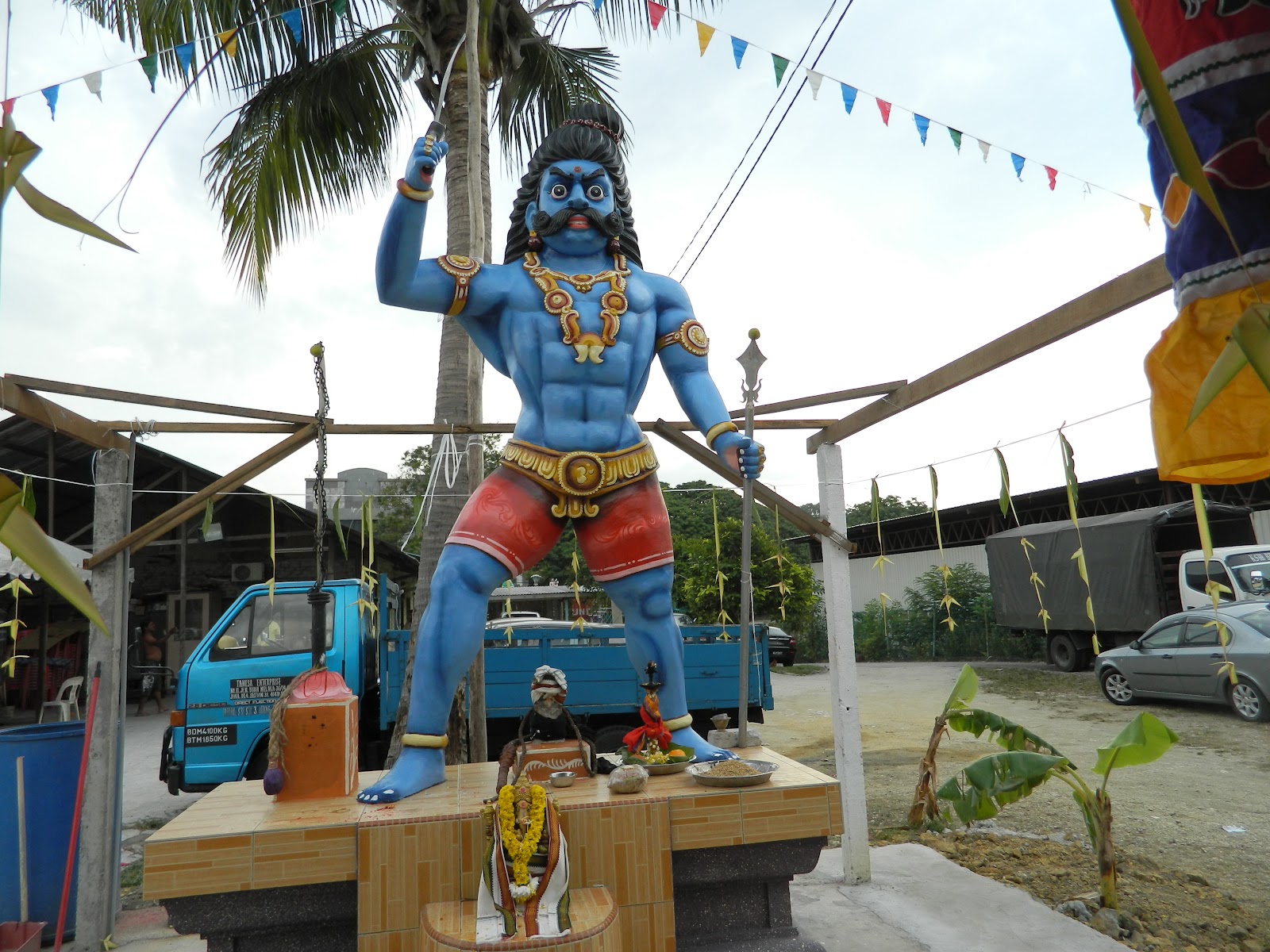 Om Sri Kottai Mathurai Veeran Alayam: Newly Build Karupar (Karupu Samy ...