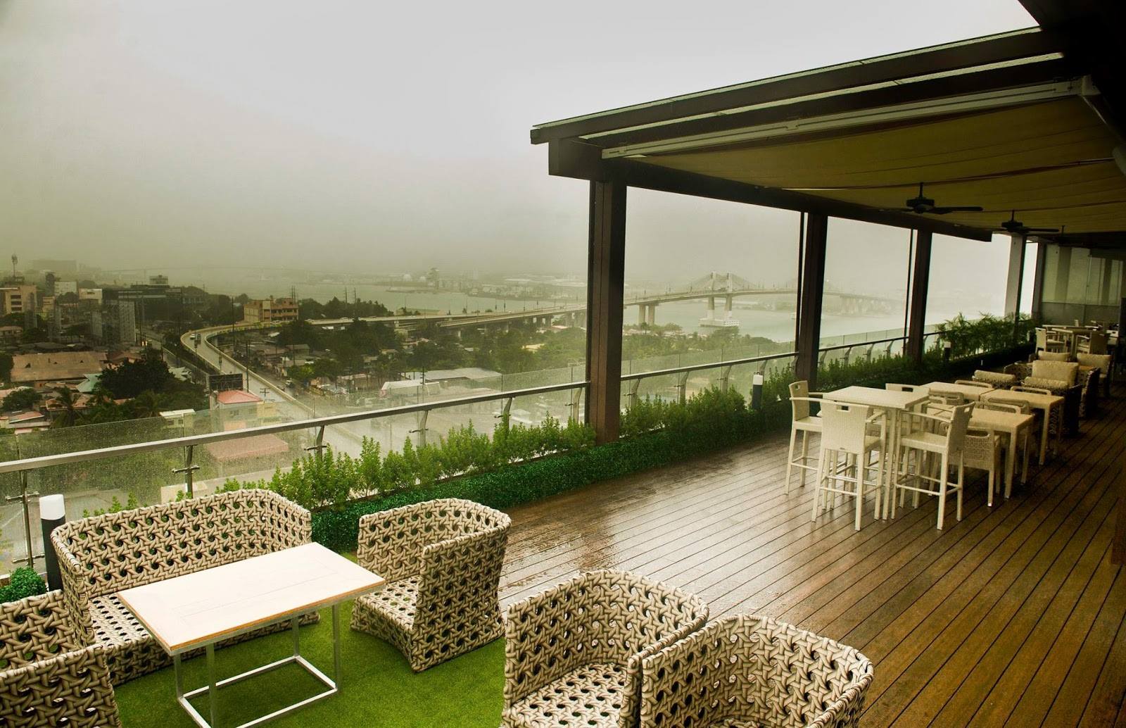 Let's Wander everyBUDDY!: Scape Skydeck at Azon's Residence