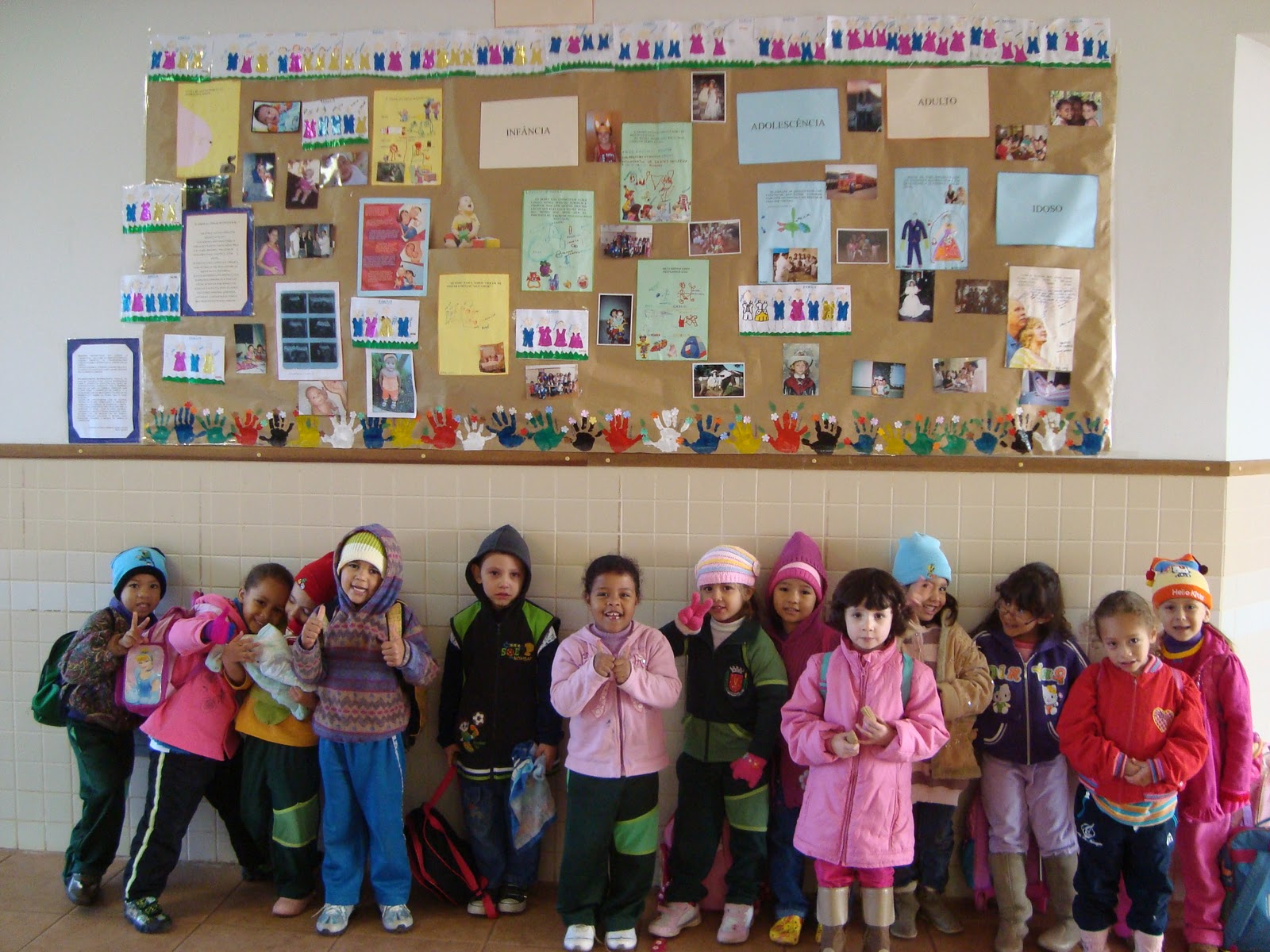 GILDA: MODELOS DE MURAL ESCOLA