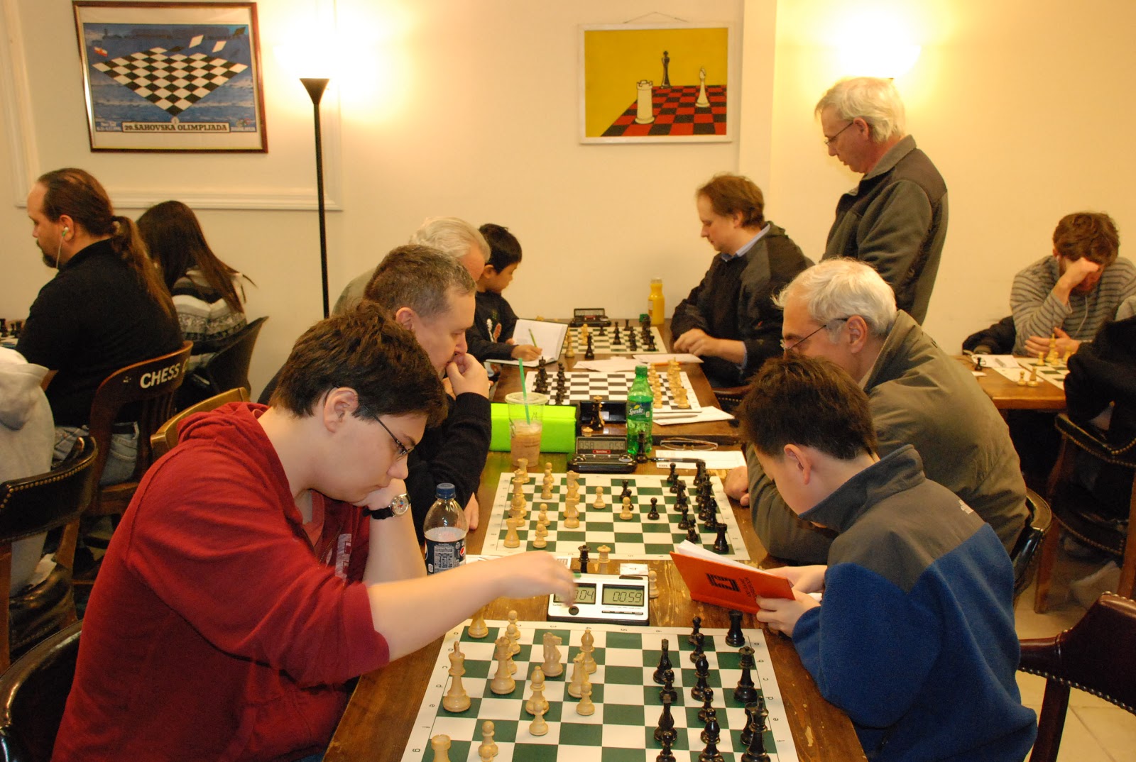 Boylston Chess Club Weblog: IM ESSERMAN CAPTURES 1ST AT LEGENDS LARSEN