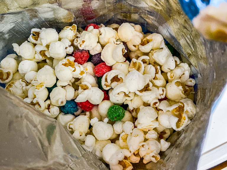 Tales of the Flowers: Smartfood Cap'n Crunch's Crunch Berries Popcorn ...