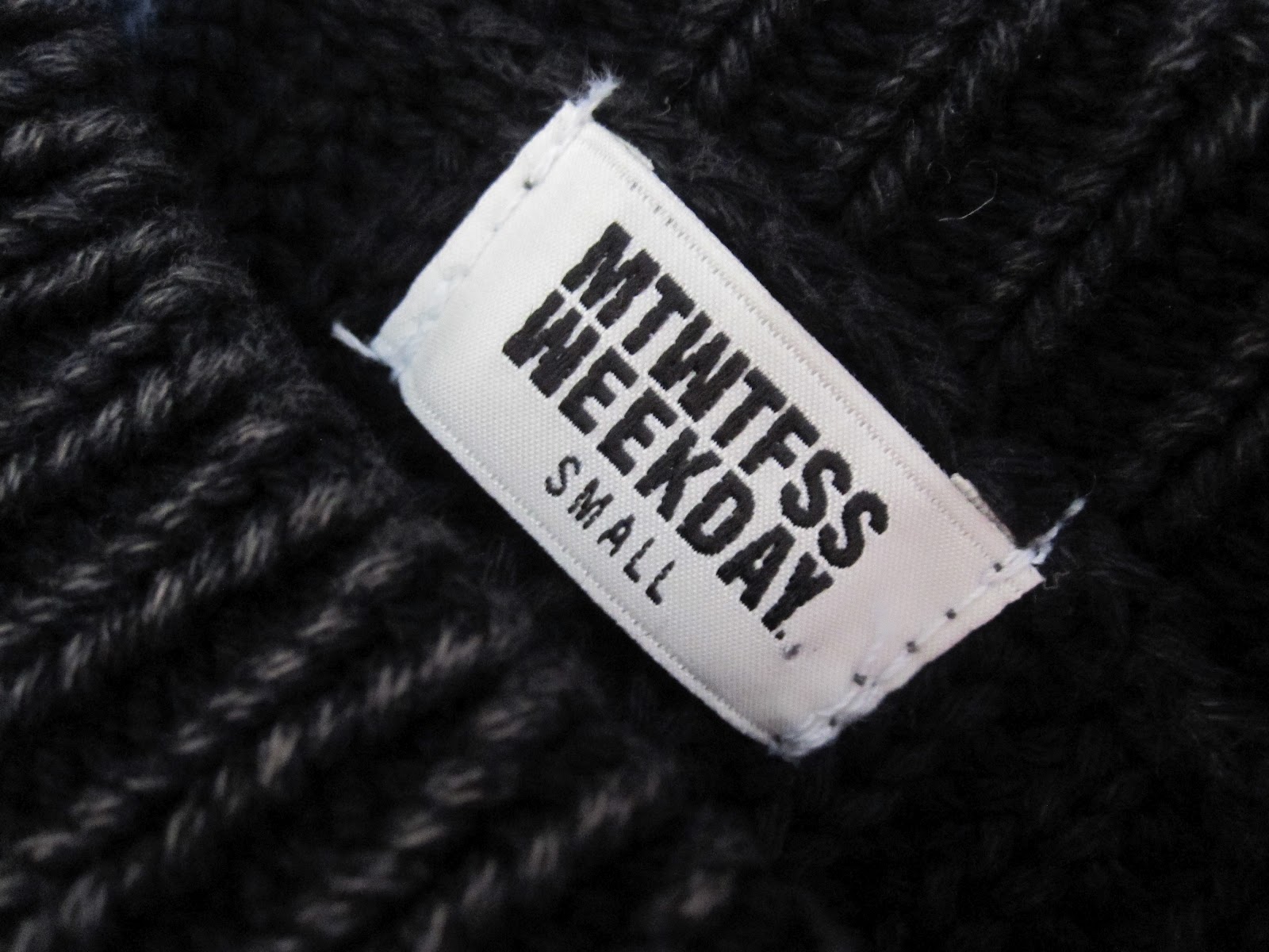 MTWTFSS Weekday Knit