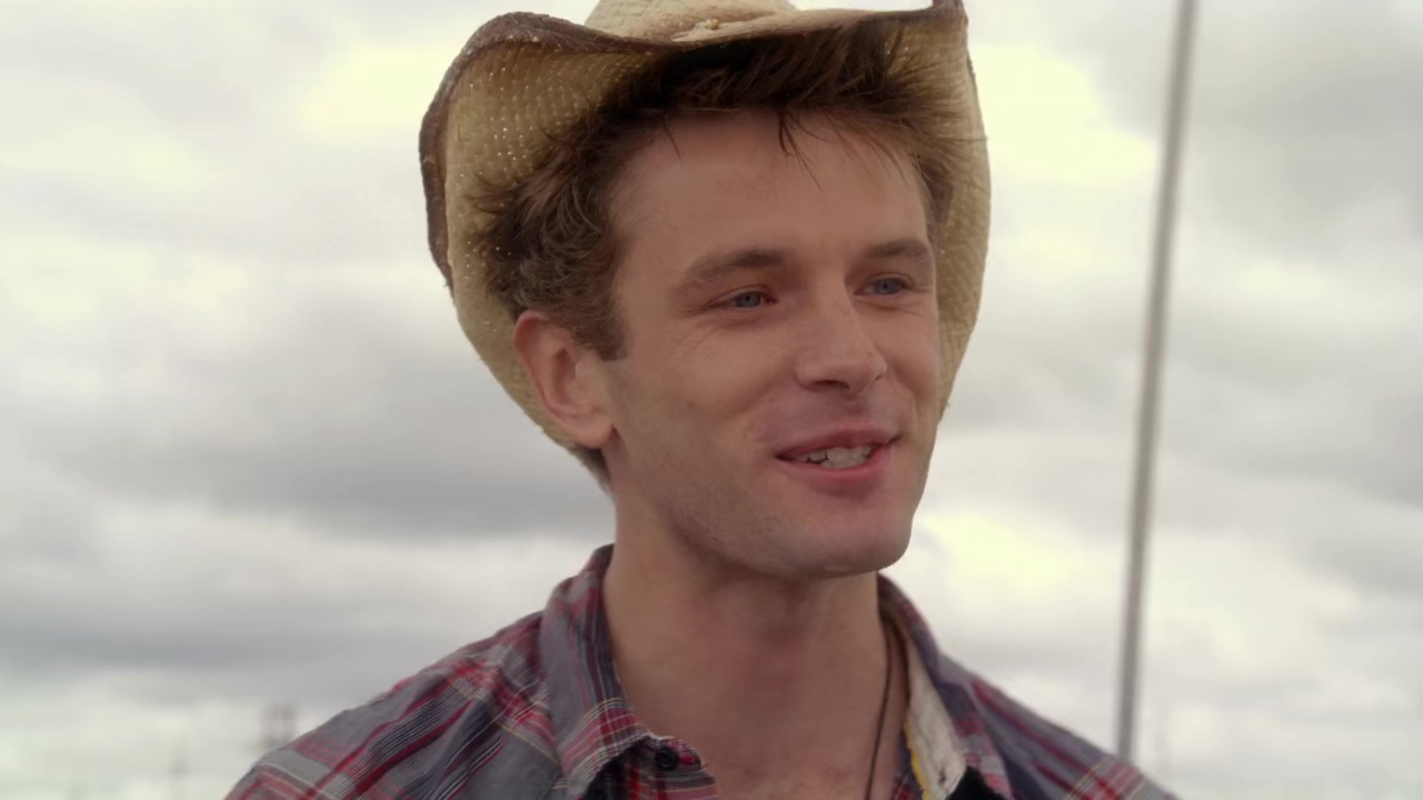 ausCAPS: Sebastian Pigott shirtless in Bring Erica 2-05 "Yes We Can"