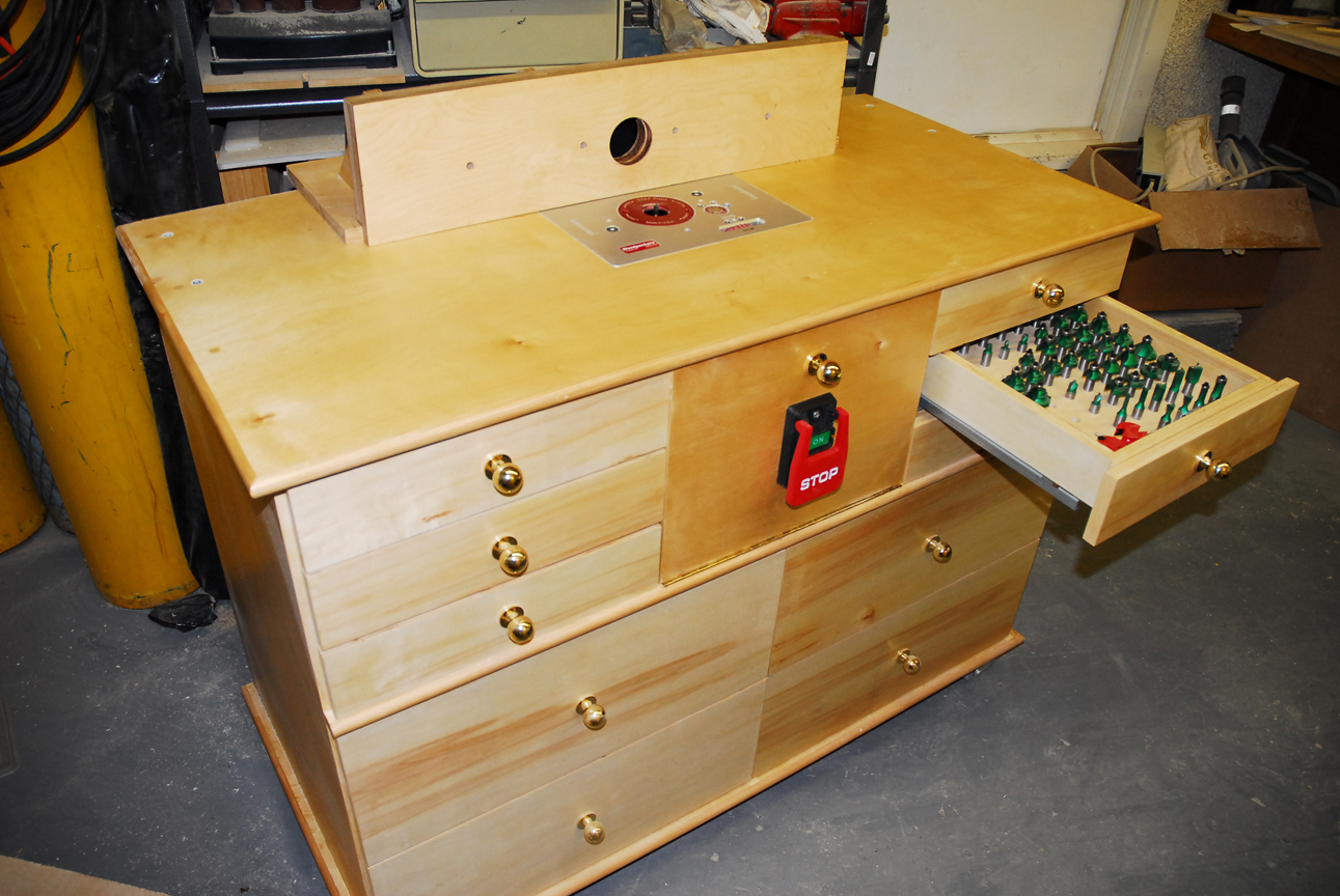 Bruster's Blog: MY GARAGE FURNITURE