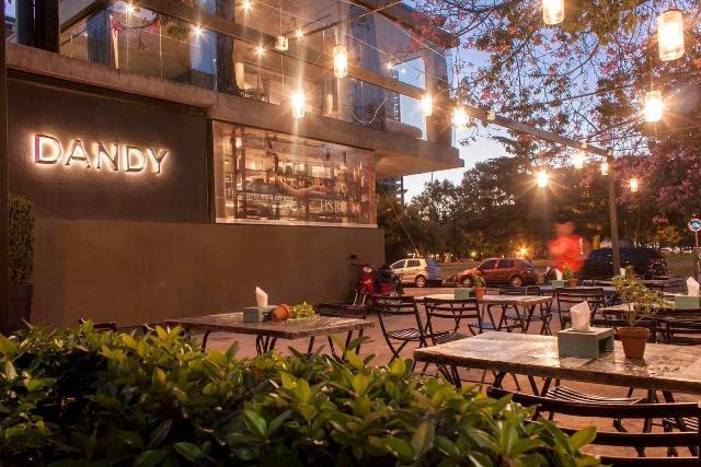 Mi mundo no privado: Dandy Bar & Grill