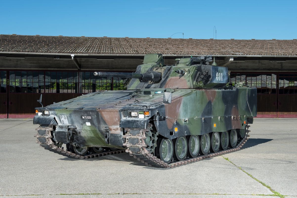 BLABLACHARS: LA MODERNISATION DES CV9030 SUISSES