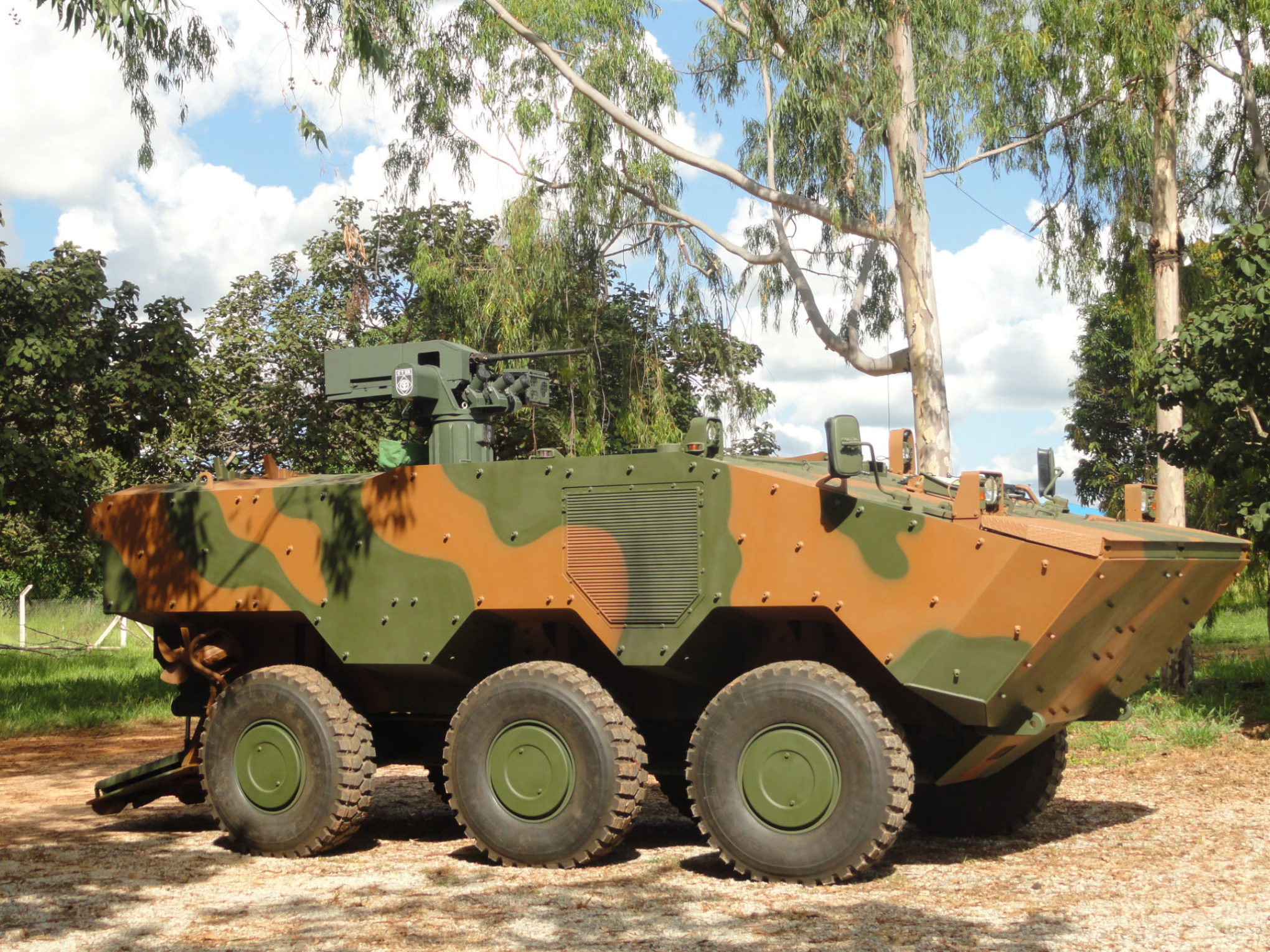 The Iveco VBTP-MR Gurani 6x6 Armored Vehicle and the Elbit Offer to the ...