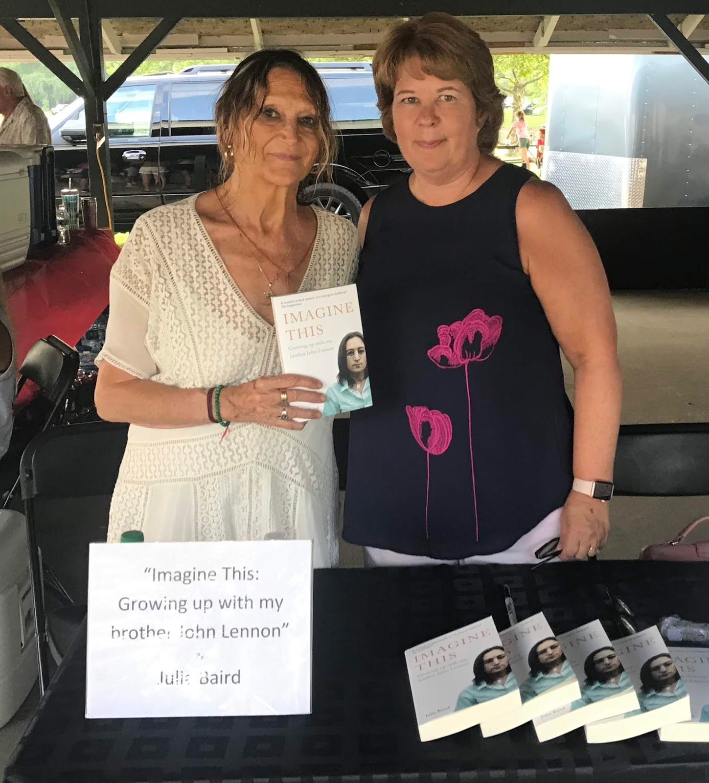 bookchickdi: Friday 5ive- A Trip Home