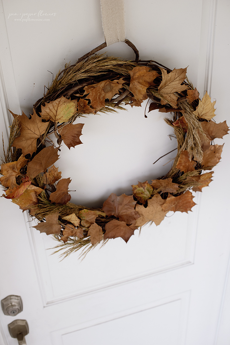 Pen + Paper Flowers: DIY | Pretty Fall Leaves Wreath