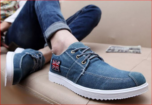 Jenis Jenis Bahan Sepatu yang Banyak Digunakan - Ruang TEKSTIL