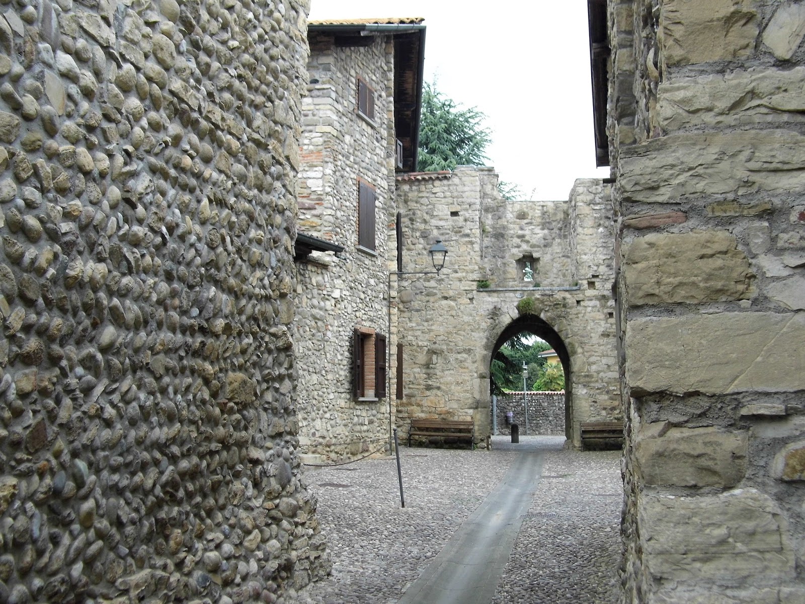 Luoghi Calepini: Castel Trebecco (Credaro)