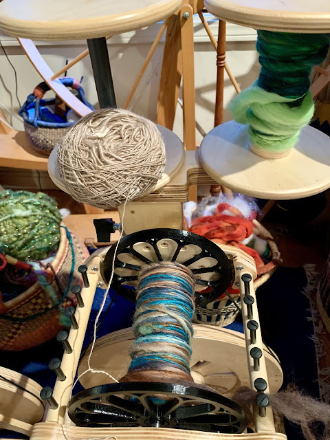 CENTERING WITH FIBER: Starting 2020 off spinning art yarn for the month ...