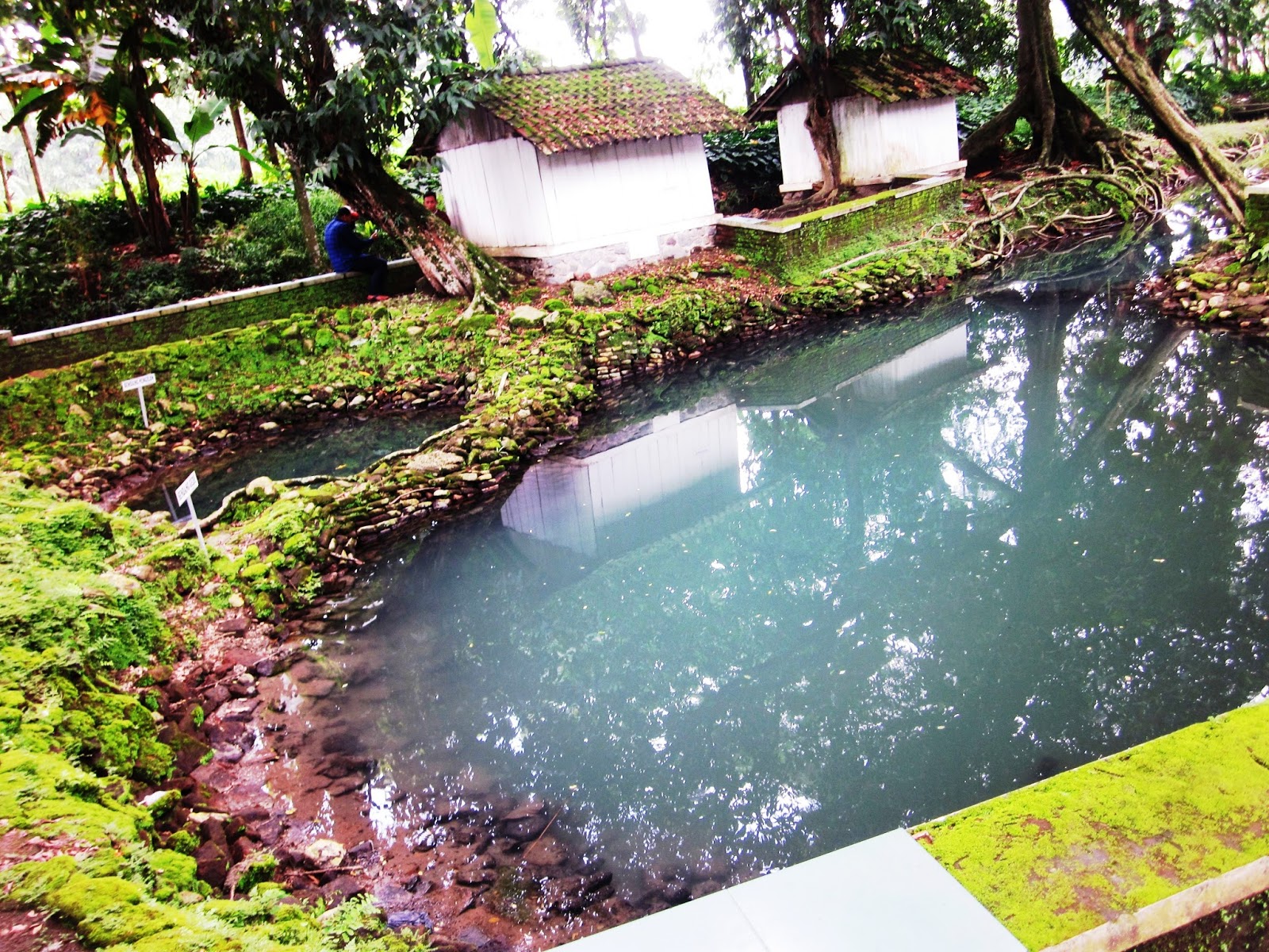 jombang city guide: Sendang Made : Petilasan Prabu Airlangga ...