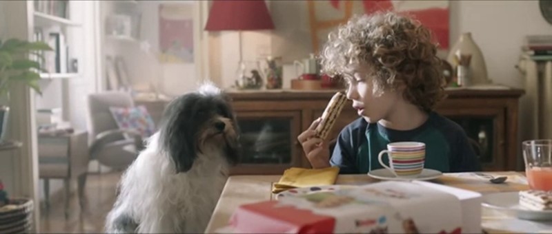 Pubblicità Kinder Pane e Cioc piace a tutti i cuccioli del mondo ...