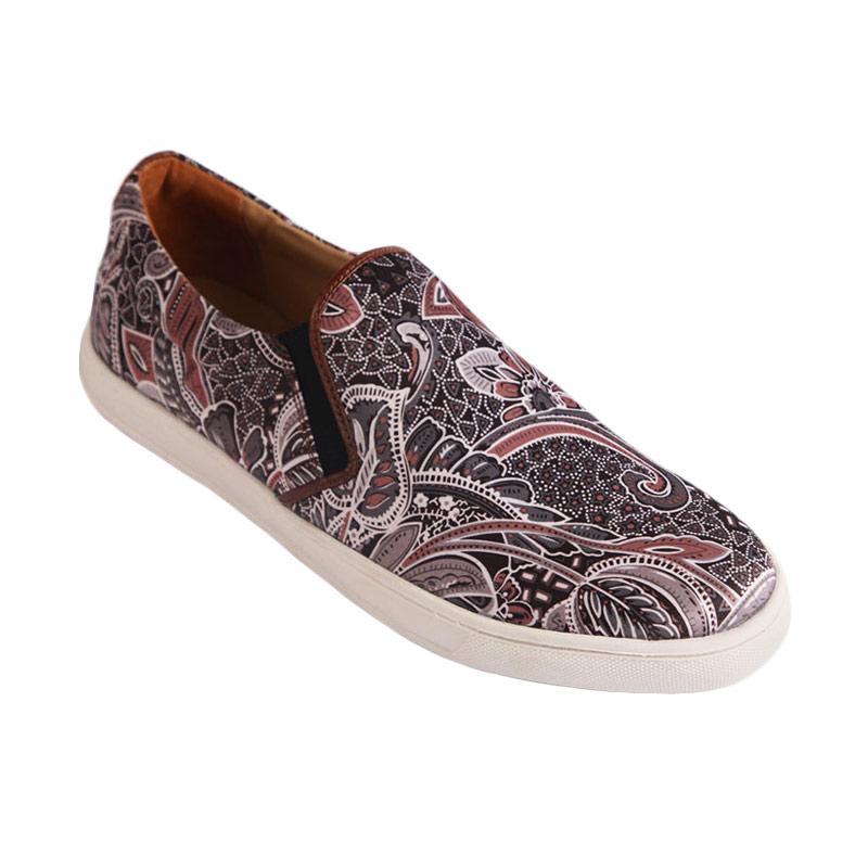 Sepatu Footwear Batik - Ketika Batik Bertemu Fashion