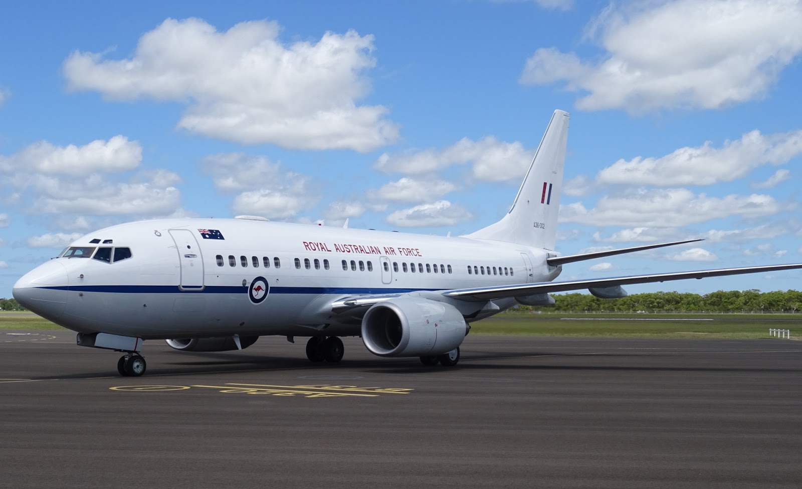Air Queensland.blogspot: RAAF Boeing 737-700 (BBJ) A36-002 visits ...