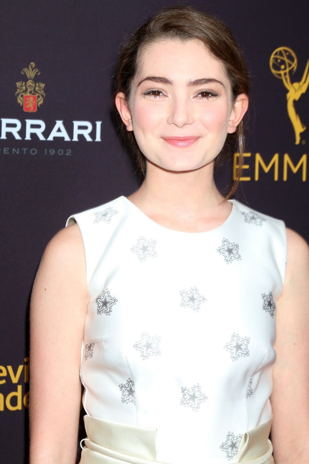 Starlet Arcade: Hot Emily Robinson
