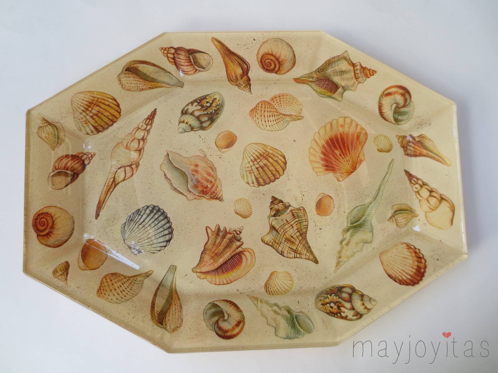 mayjoyitas: De conchas