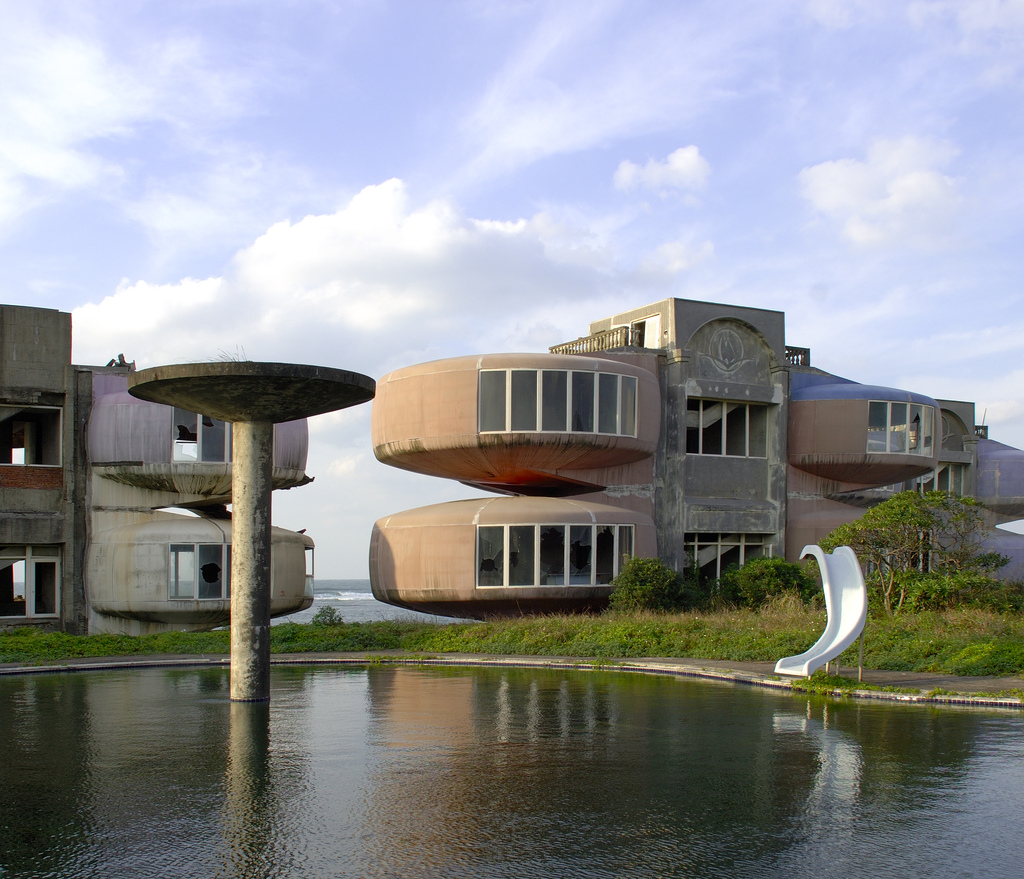 architekturaLAB: Sanzhi Pod houses Taiwan