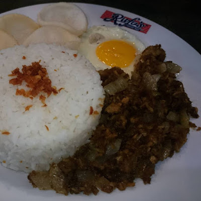 Rufo's Famous Tapa Launches Sisig Silog Meals - Snapped and Scribbled