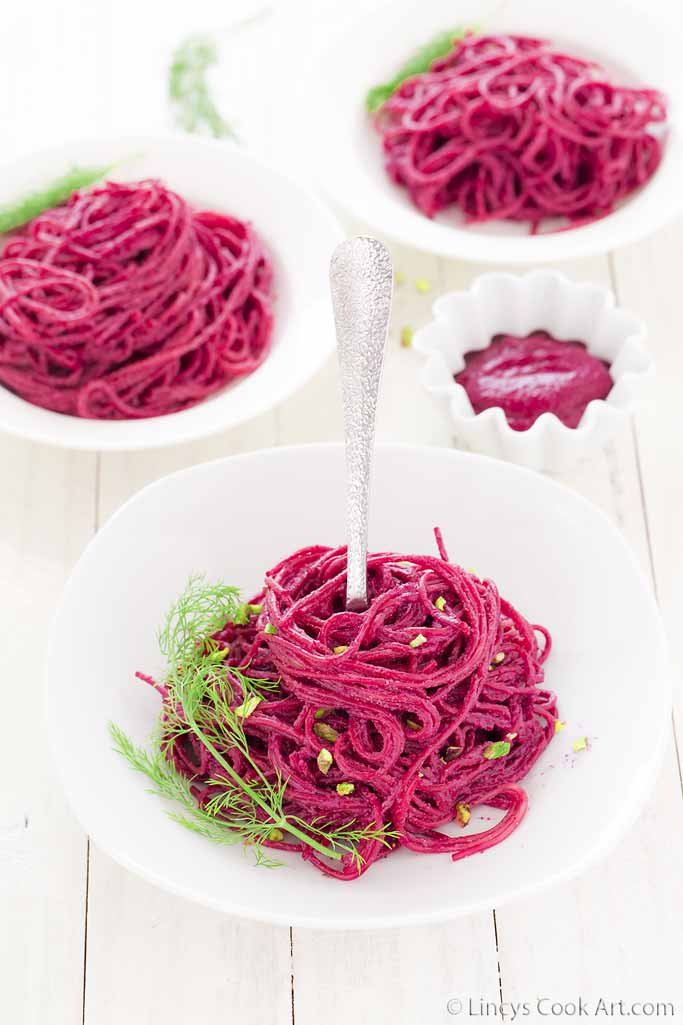 Beetroot Pesto Pasta| Spaghetti in beetroot Sauce ~ Lincy's Cook Art
