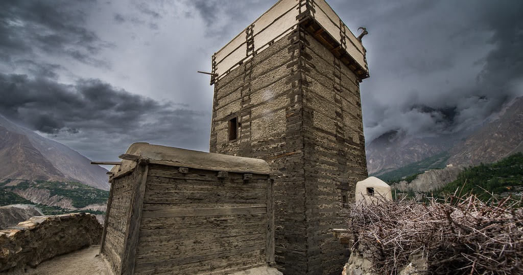 Altit Fort (Hunza) - Pakistan Tourism