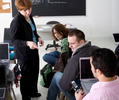 Everyday Idioms!!!: Cut (somebody) some slack