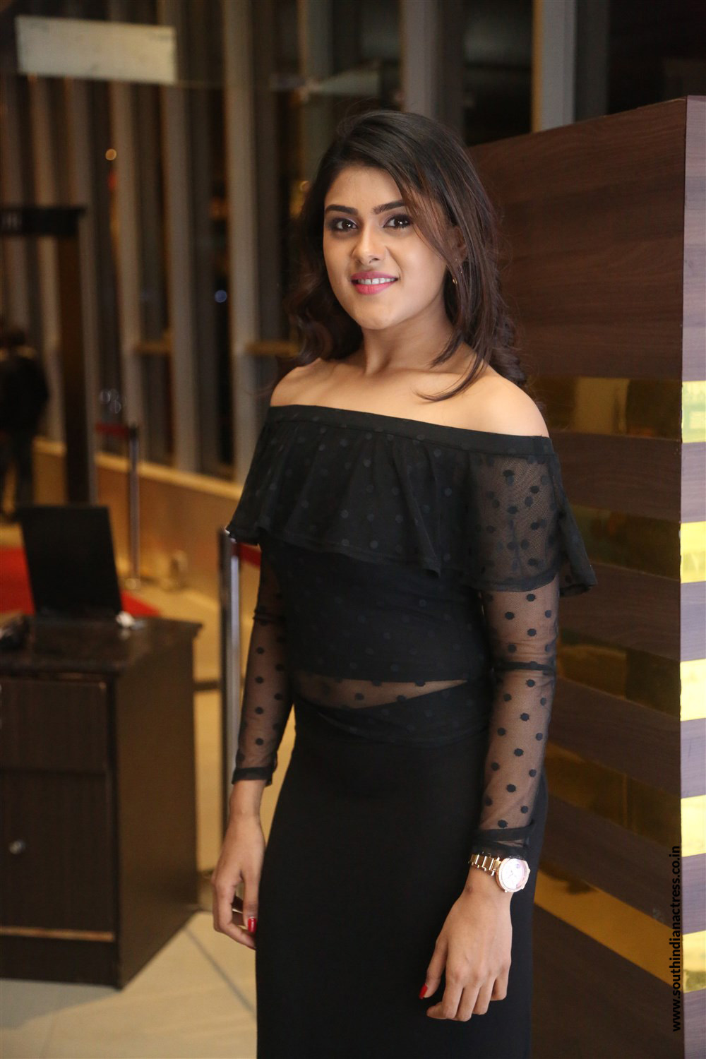 Naira Shah stills at E Ee Movie Premiere Show in Cinemax - South Indian ...