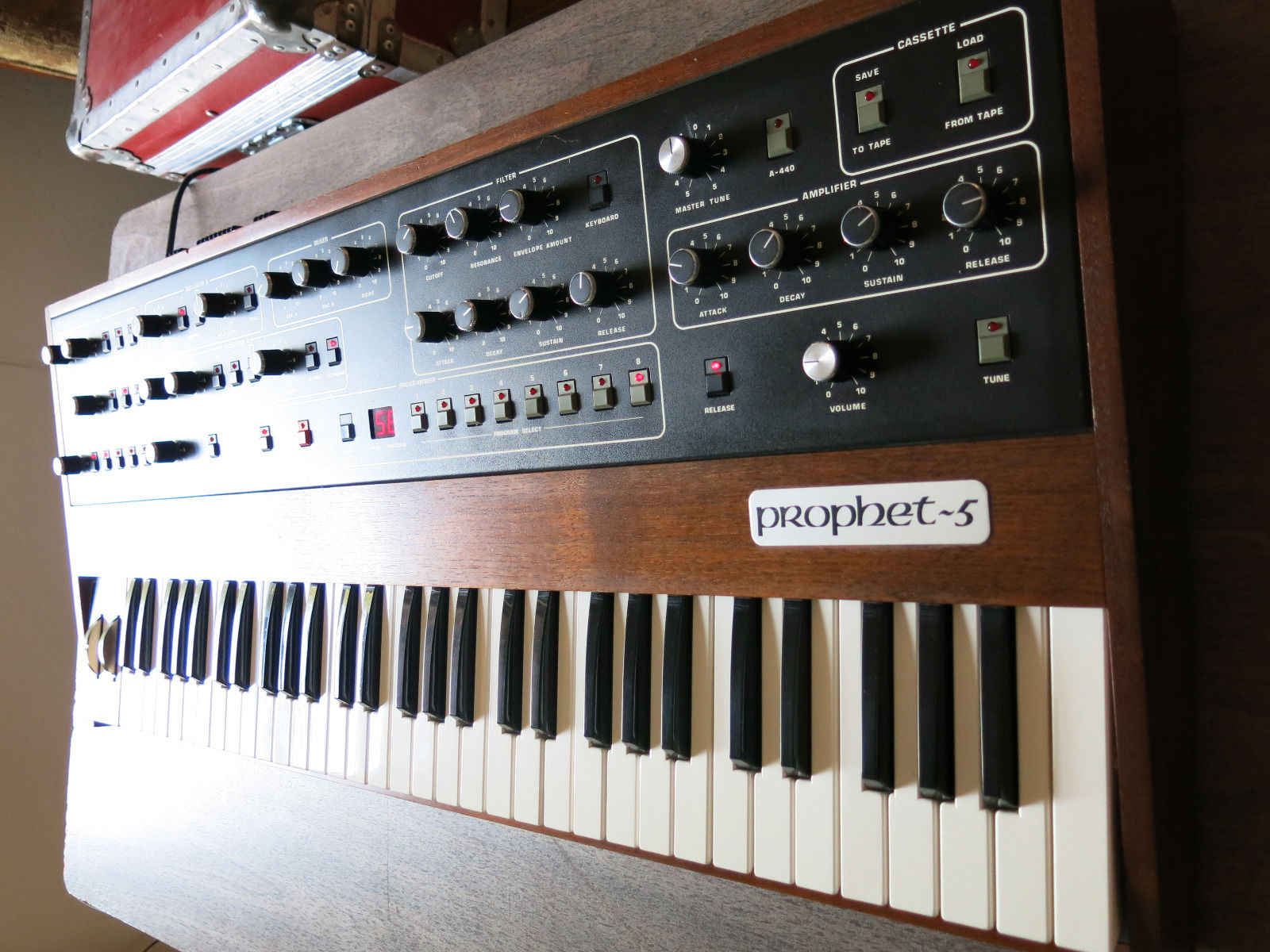 MATRIXSYNTH: Sequential Circuits Prophet-5 Keyboard Synthesizer rev. 3. ...