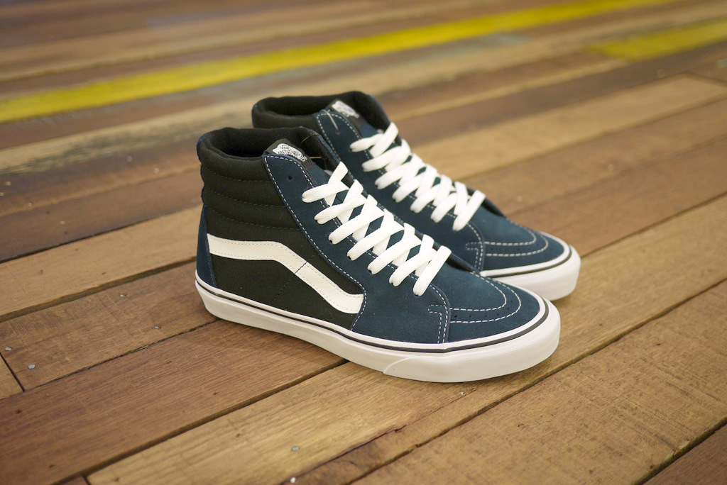 CROSSOVER: VANS NEW ARRIVAL