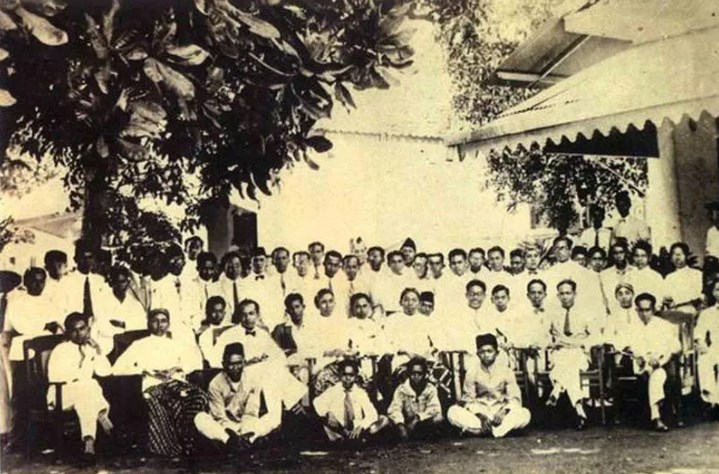 Lengkap Peran Organisasi Pemuda Dalam Peristiwa Sumpah Pemuda Asal Usul And Sejarah