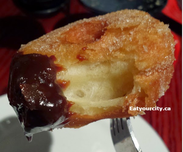 Eat Your City: Red Robin Longstreet, Edmonton, AB - delicious "Doh ...