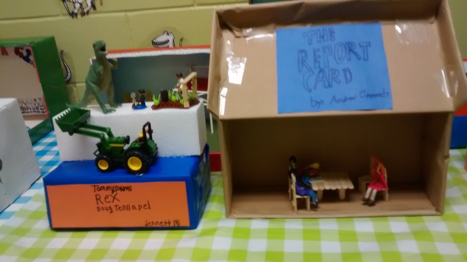Mrs.Sanders 4th grade class: Our Amazing Diorama Fiction Book Reports